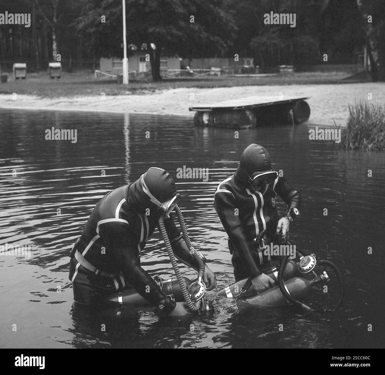 Scuba diving in the 1960s hi-res stock photography and images - Alamy