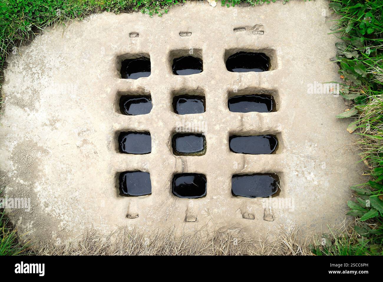 Sewerage roman hi-res stock photography and images - Alamy