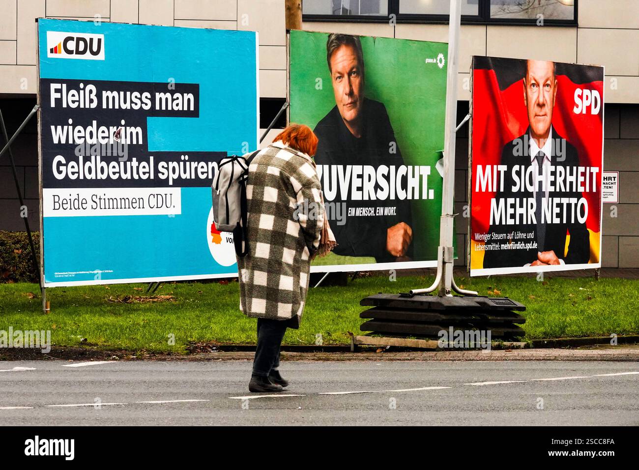 Dortmund, 6.2.2025: Wahlplakat zur Wahl zum 21. Deutschen Bundestag am 23. Februar 2025. Plakate ...