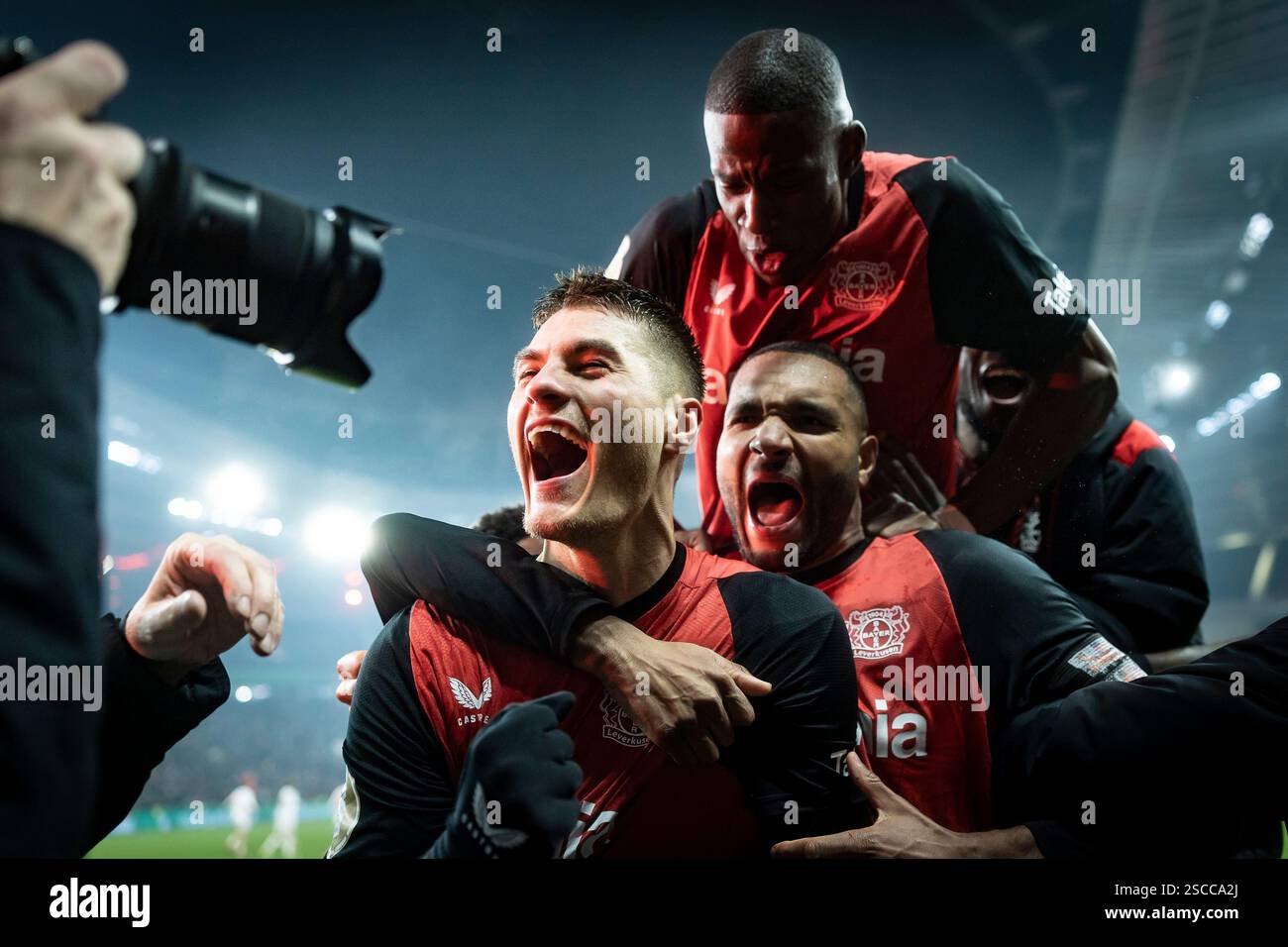 Leverkusen, Deutschland. 05th Feb, 2025. Patrick Schick (Bayer 04 Leverkusen, 14) freut sich ...