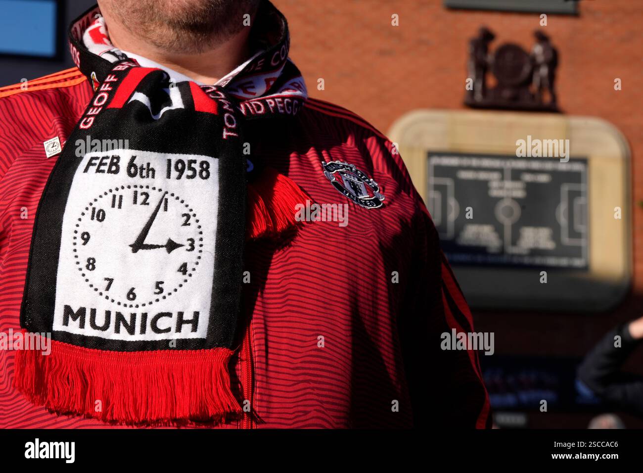 The Munich Clock memorial on a scarf during the memorial service for ...