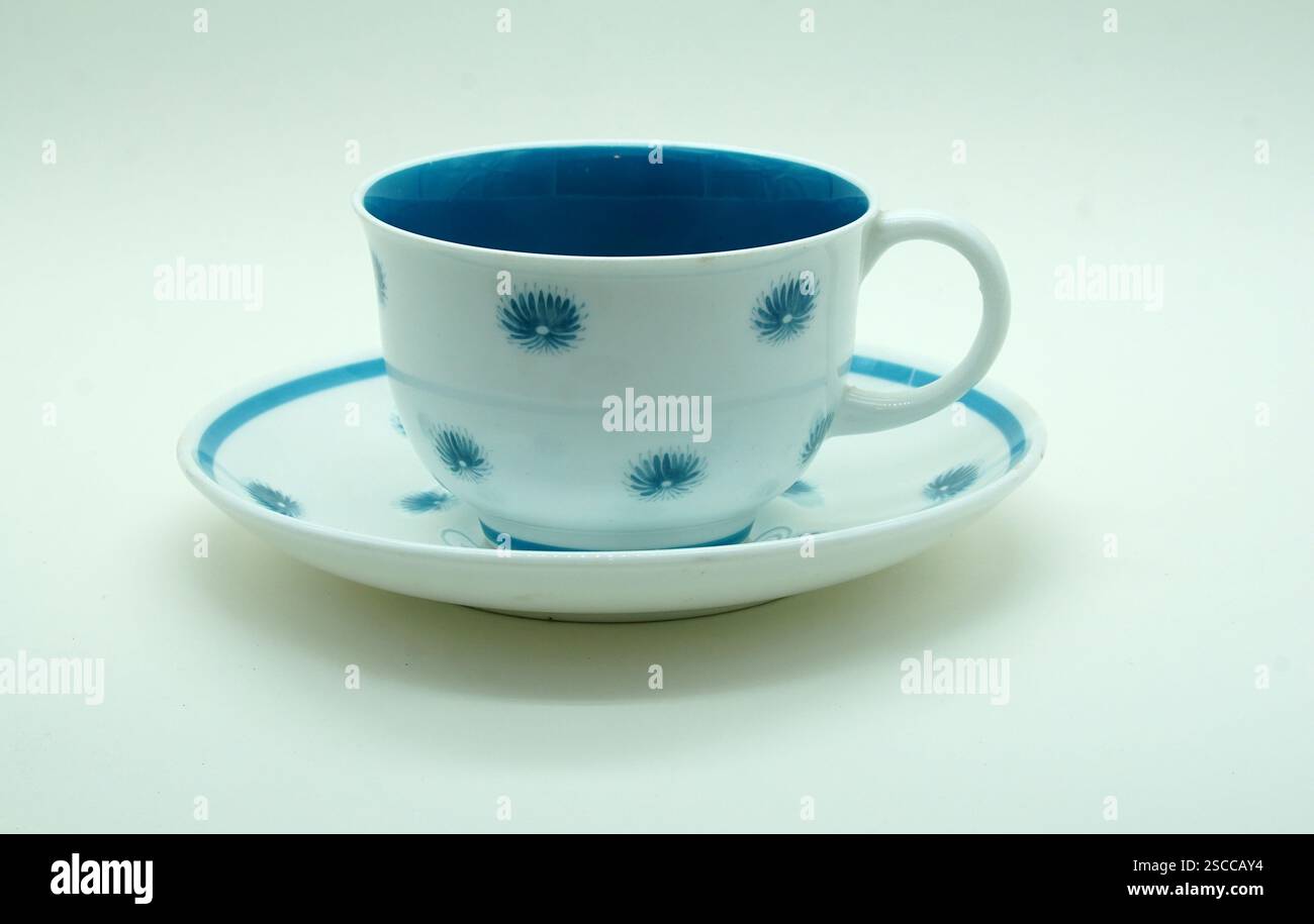 Susie Cooper Design, teacup and saucer, blue and white decoration ...