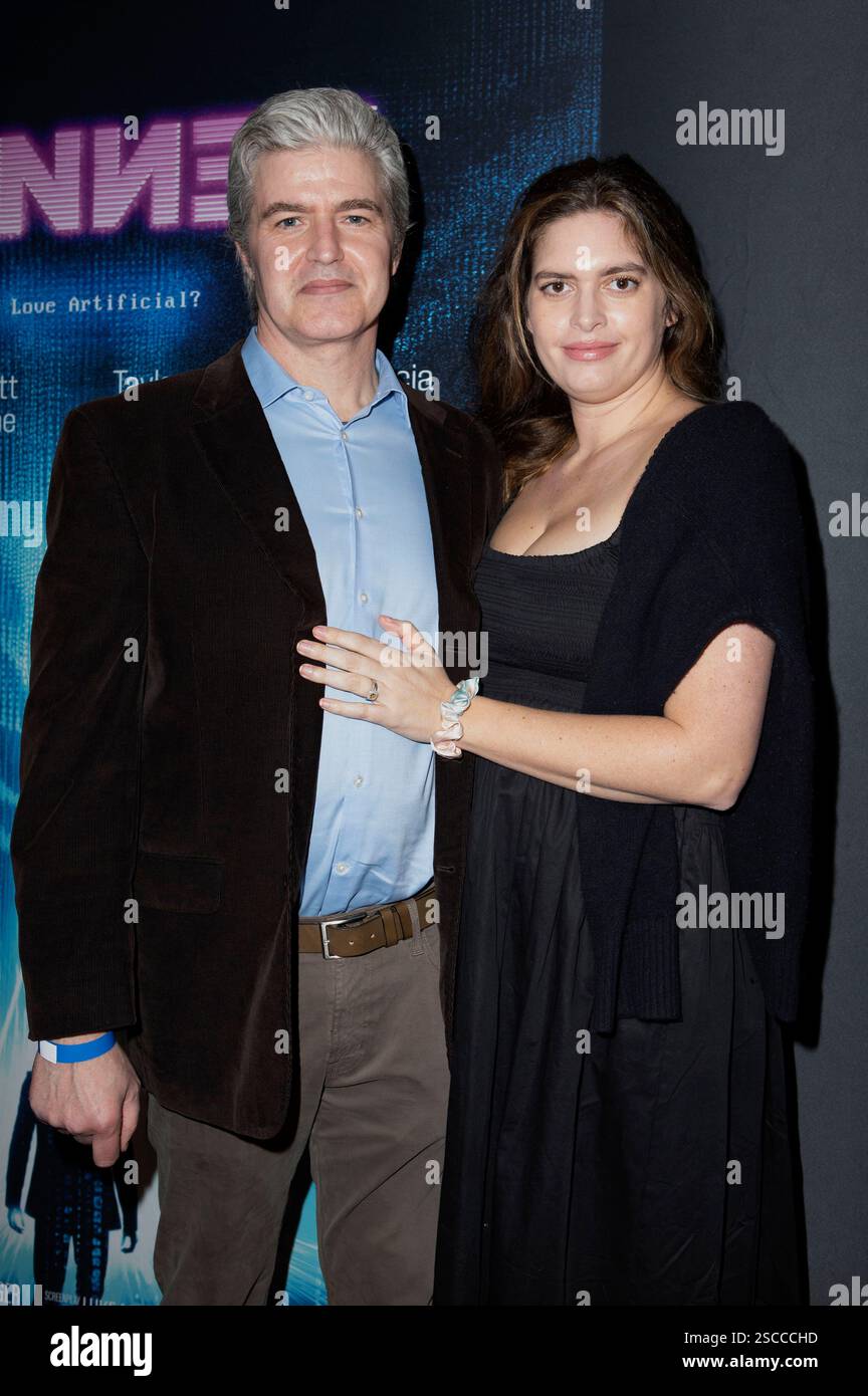 Jay Burnley mit Ehefrau bei der Premiere des Kinofilms 'Renner' im ...