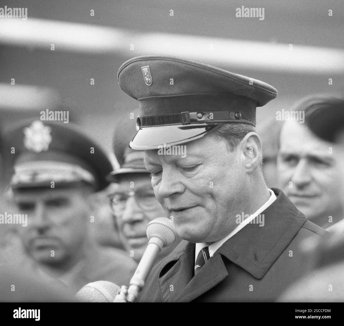 Willy Brandt at the inauguration of the subway line 7 in Berlin ...