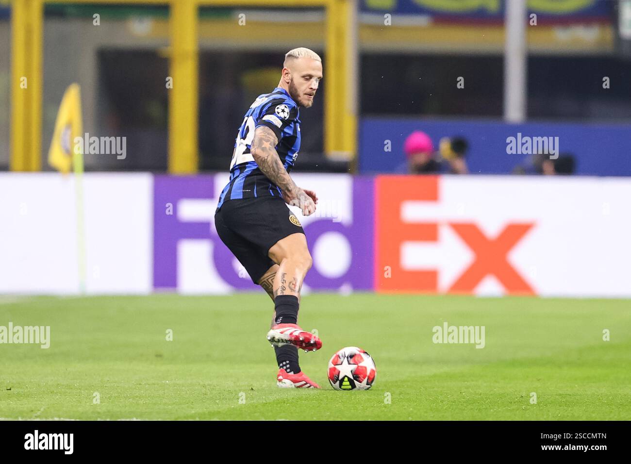 MILAN, ITALY - JANUARY 29: Federico Dimarco in action during the UEFA Champions League 2024/25 ...