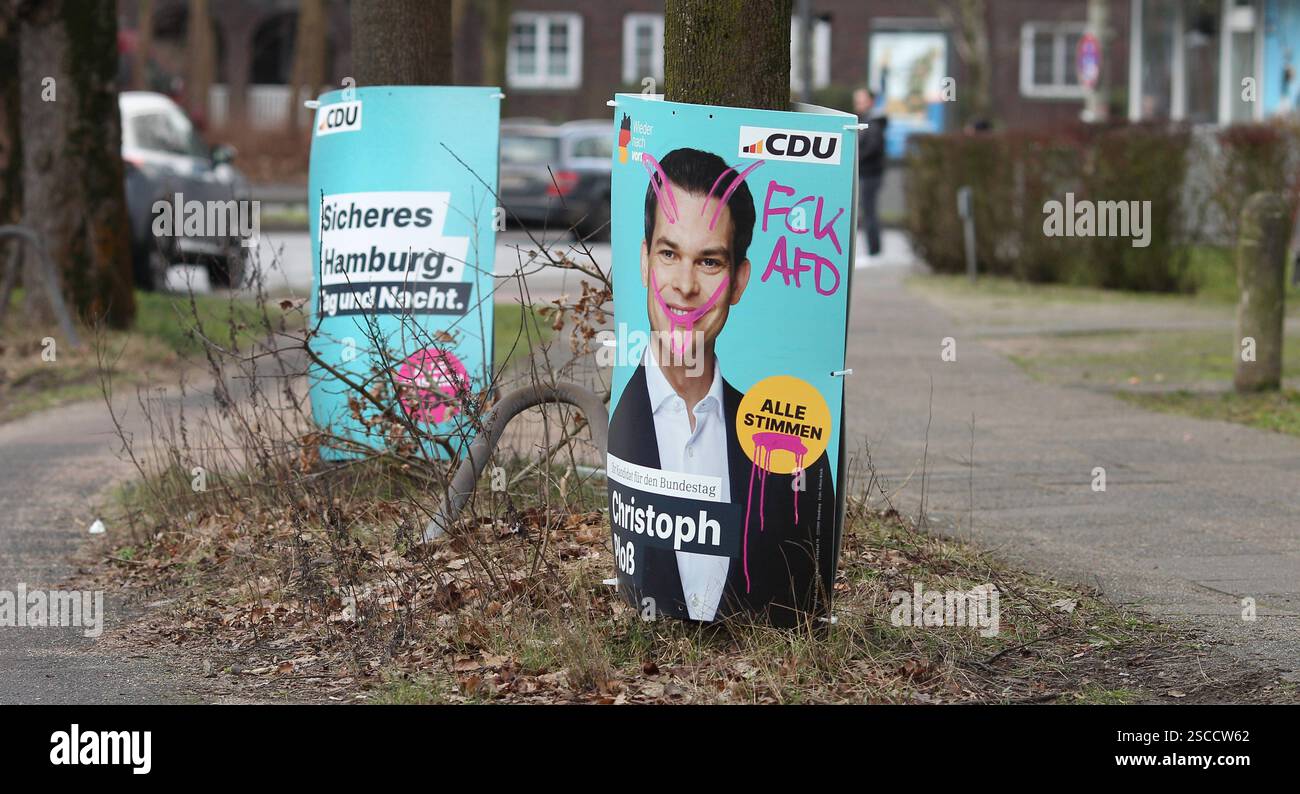 Ein Wahlkampfplakat der Partei CDU mit dem Konterfei von Christoph Ploß ...