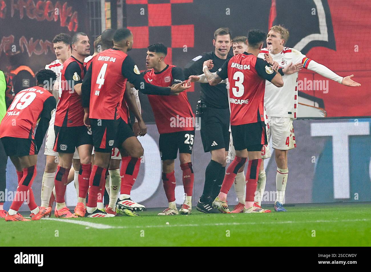 05.02.2025, BayArena, Leverkusen, GER, DFB Pokal, Viertelfinale, Bayer ...