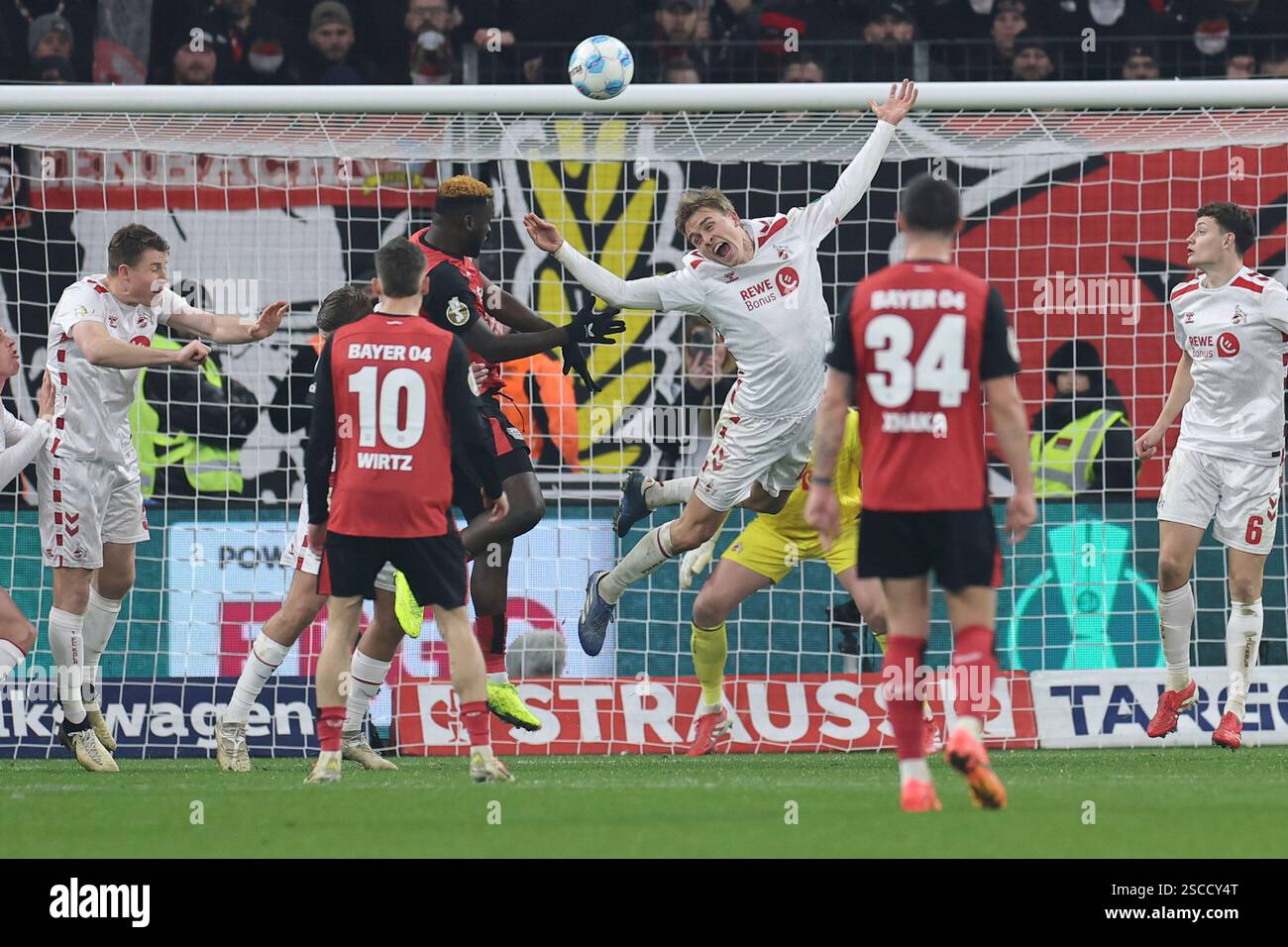 05.02.2025, BayArena, Leverkusen, GER, DFB Pokal, Viertelfinale, Bayer 04 Leverkusen vs. 1. FC ...