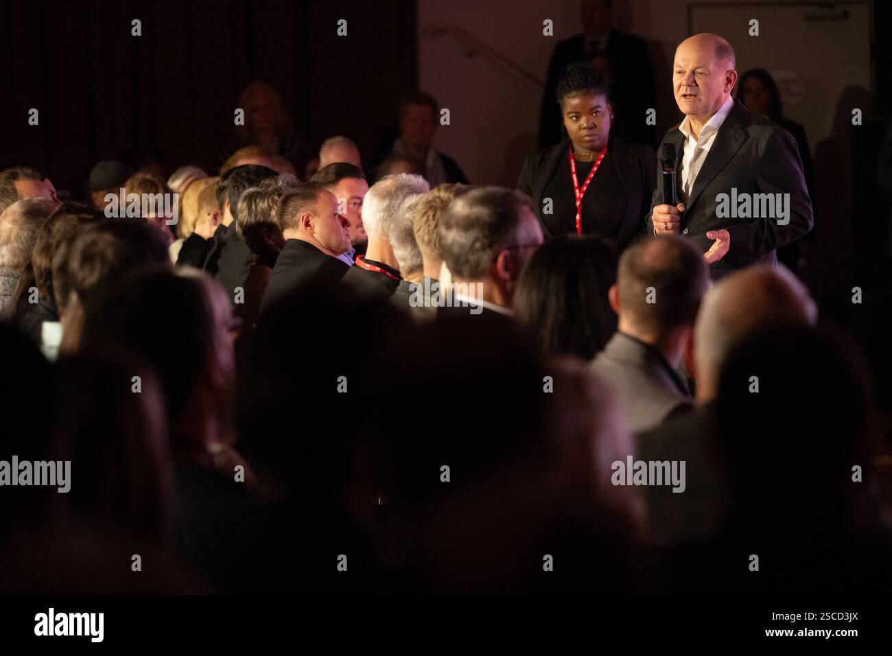 Ispringen, Germany. 06th Feb, 2025. Federal Chancellor Olaf Scholz (SPD ...