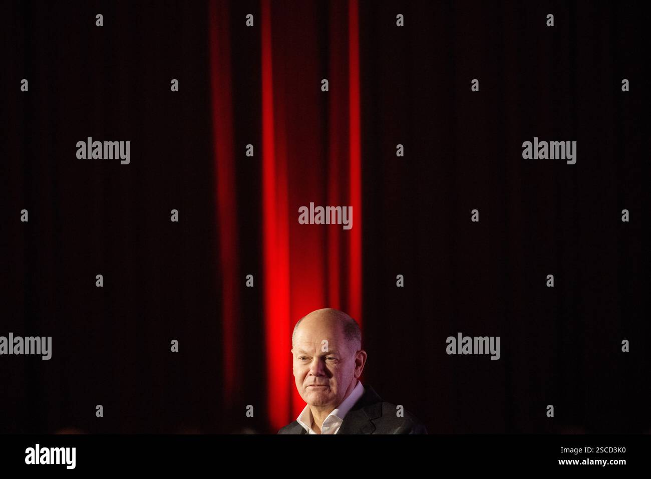 Ispringen, Germany. 06th Feb, 2025. Federal Chancellor Olaf Scholz (SPD ...