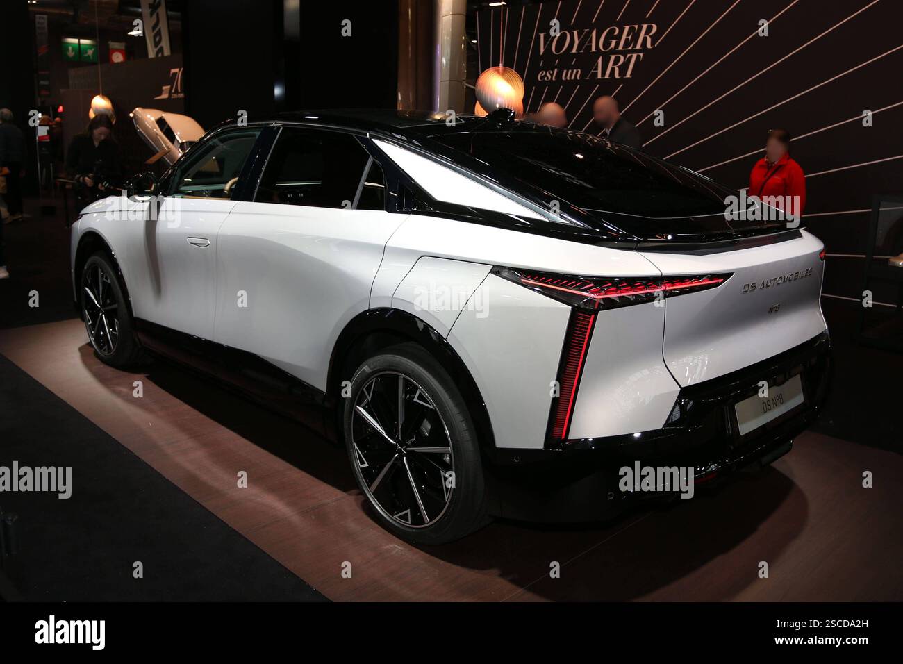 DS NÂ8 Baujahr 2025, Farbkombination: Kristall-Perle mit erweiterten ...