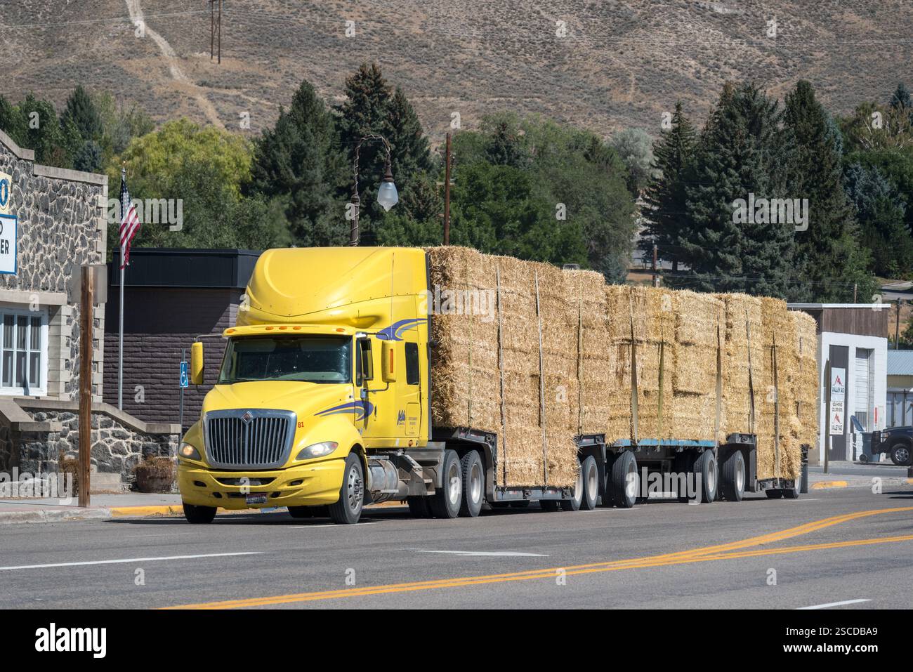 Semi arco hi-res stock photography and images - Alamy