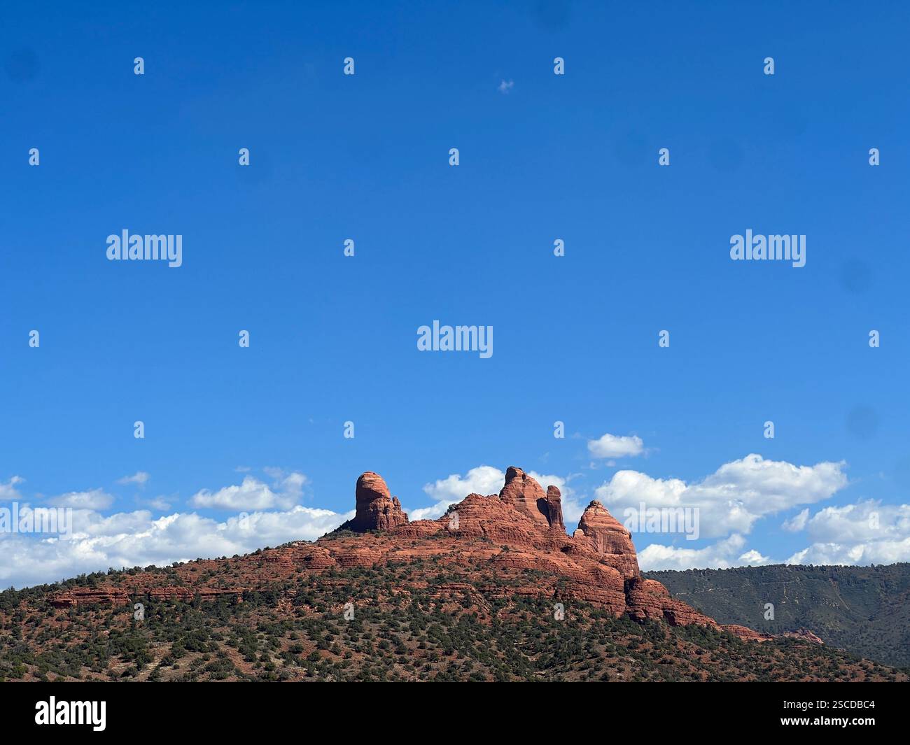 View cathedral rock sedona hi-res stock photography and images - Alamy
