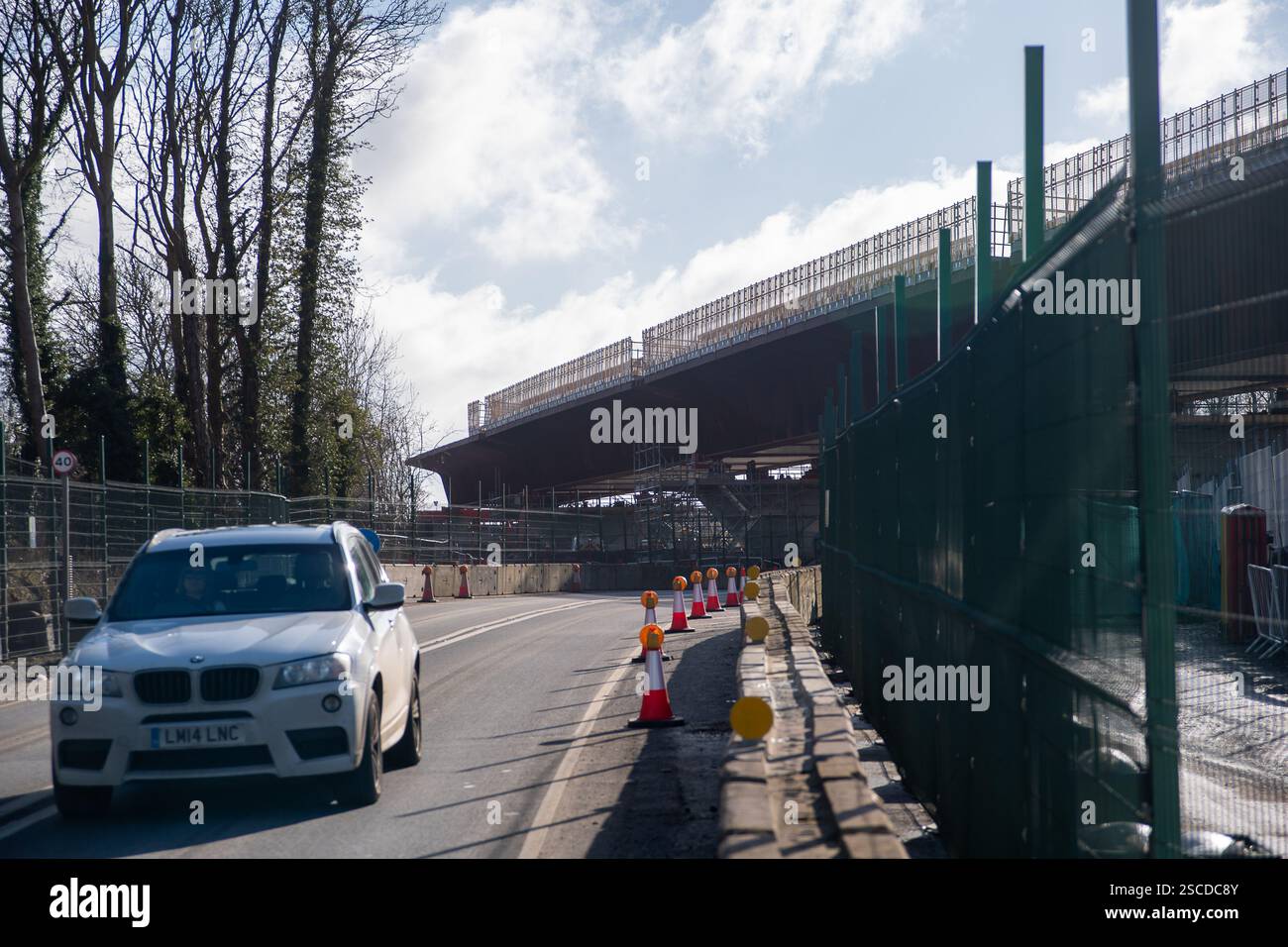 Wendover, UK. 6th February, 2025. As construction of the High Speed 2 ...