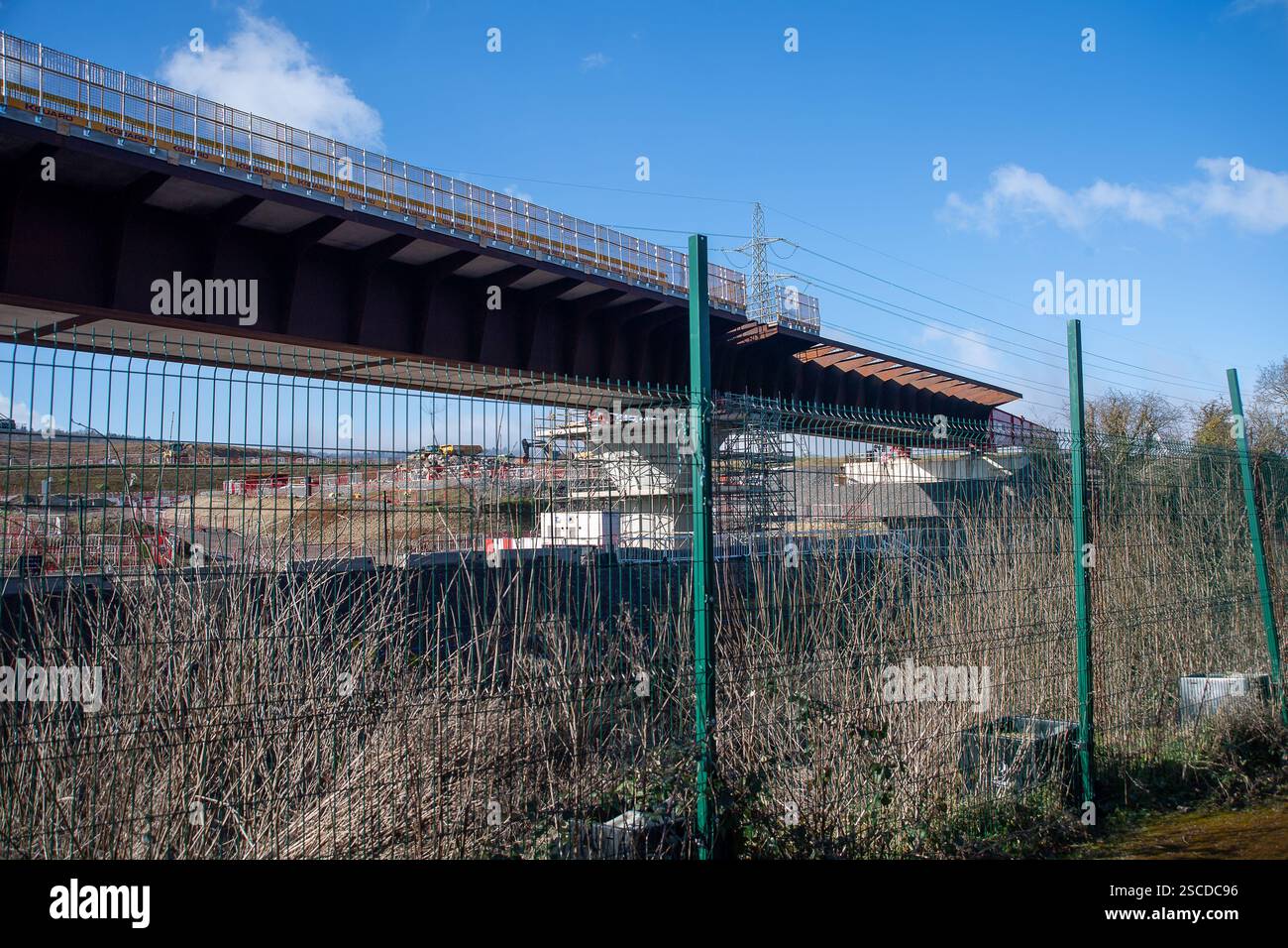 Wendover, UK. 6th February, 2025. As construction of the High Speed 2 ...
