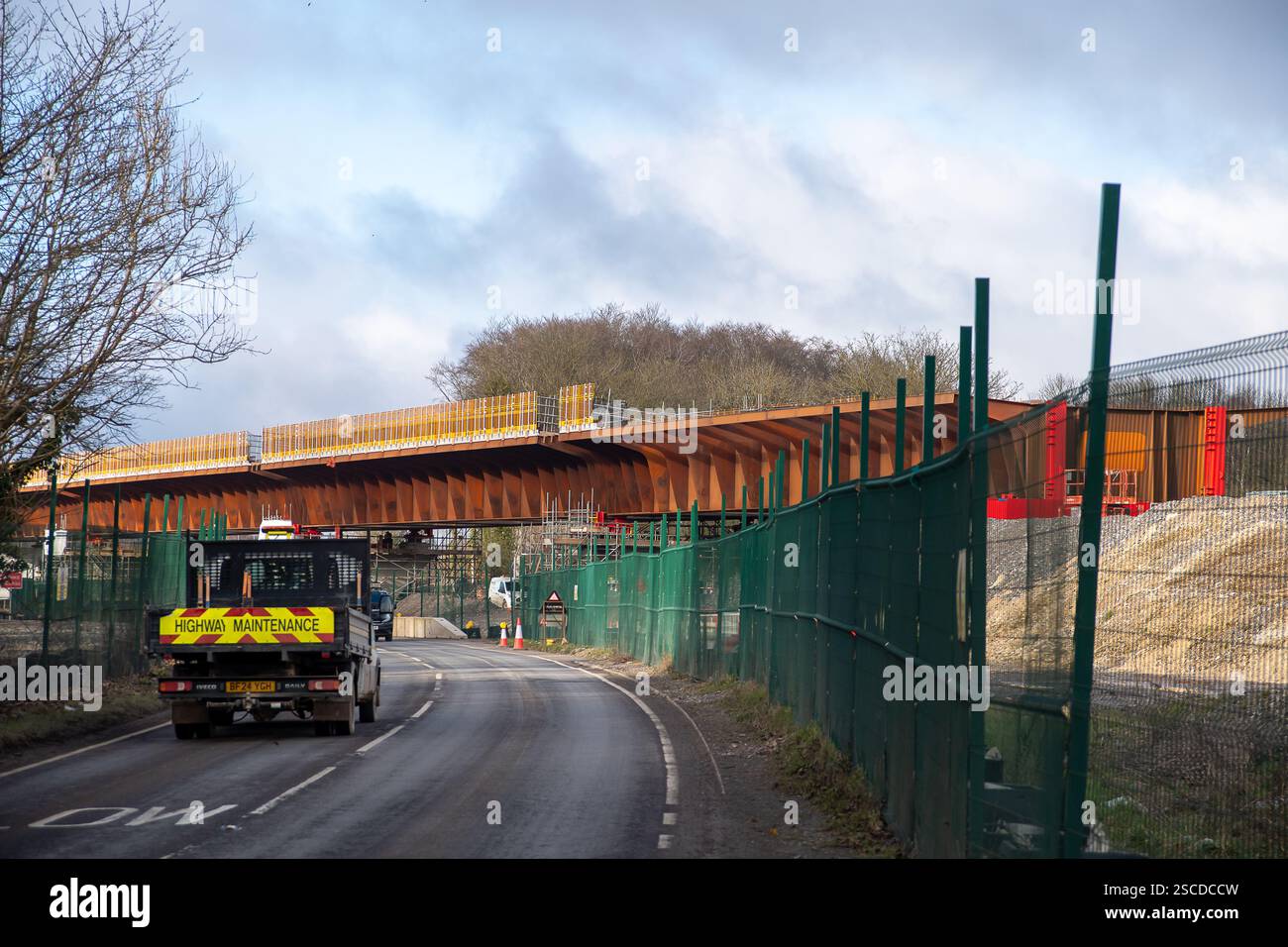 Wendover, UK. 6th February, 2025. As construction of the High Speed 2 ...