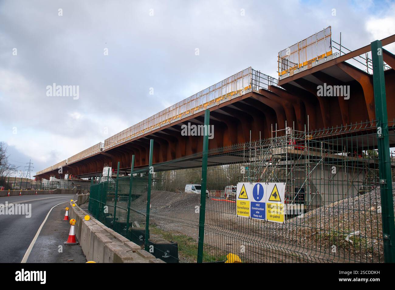 Wendover, UK. 6th February, 2025. As construction of the High Speed 2 ...