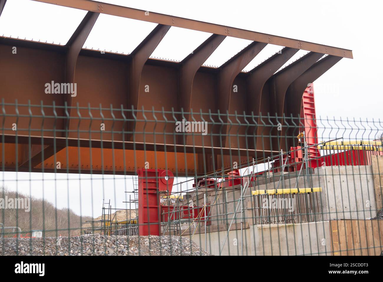 Wendover, UK. 6th February, 2025. As construction of the High Speed 2 ...
