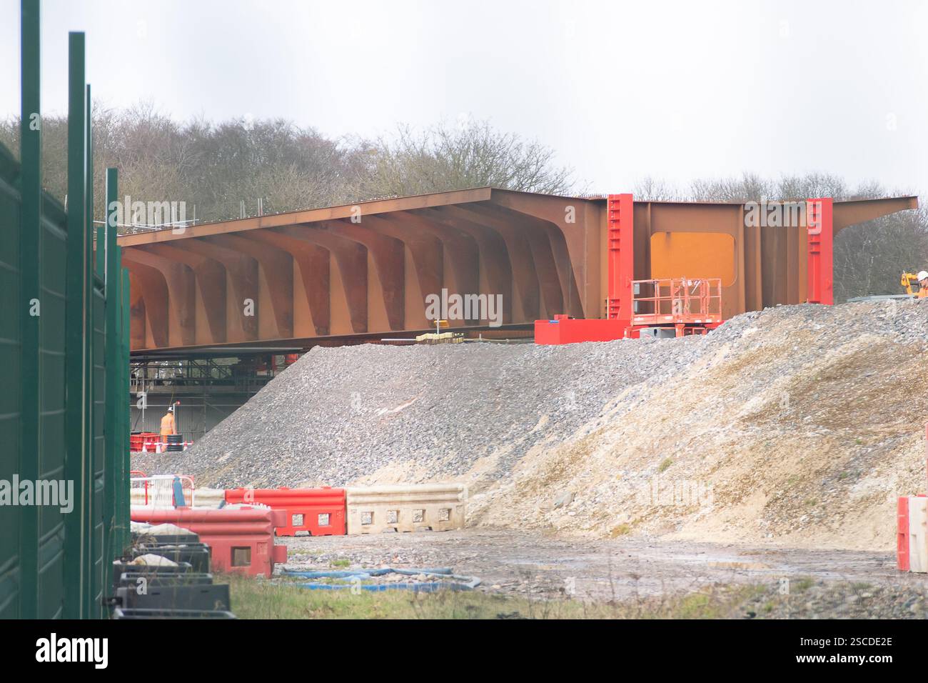 Wendover, UK. 6th February, 2025. As construction of the High Speed 2 ...