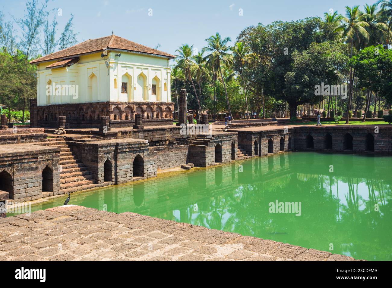 The Safa Shahouri Masjid, Phonda, Goa, India. The Safa Shahouri Masjid ...