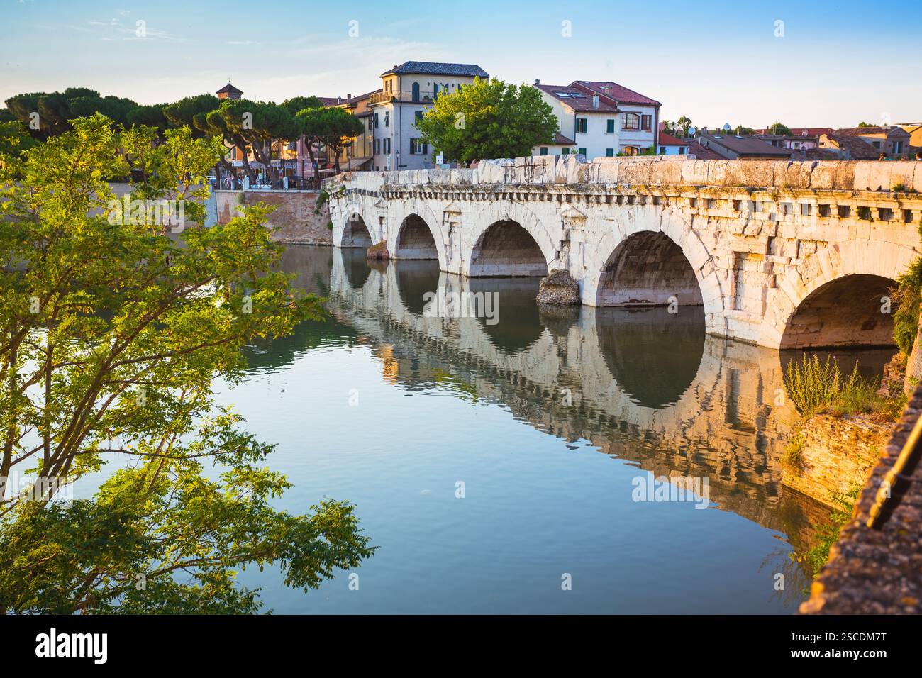 Bridge of Tiberius (Ponte di Tiberio) in Rimini, Italy Stock Photo - Alamy