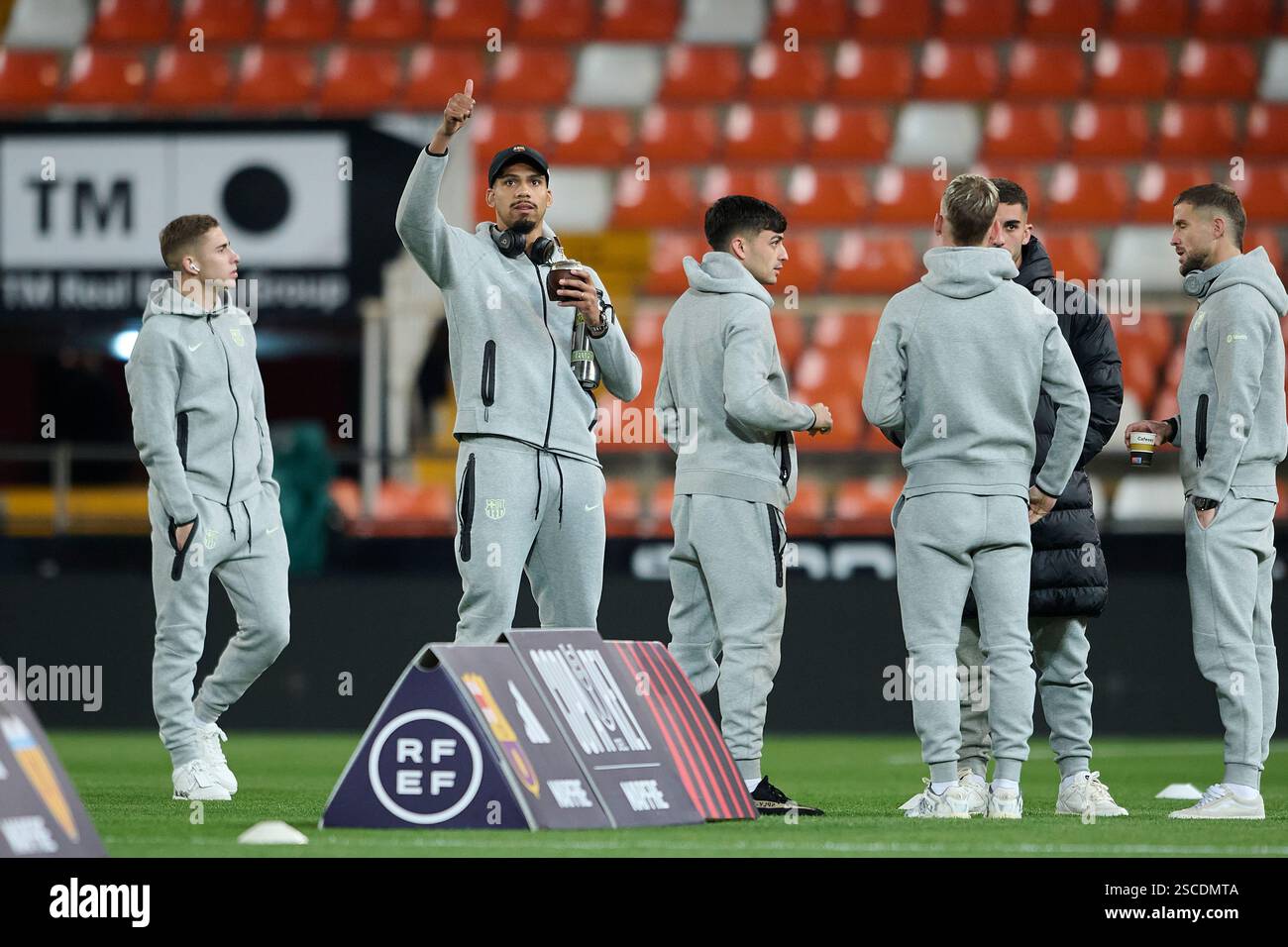 Valencia, Spain. 06th Feb, 2025. VALENCIA, SPAIN - FEBRUARY 6: Ronald ...