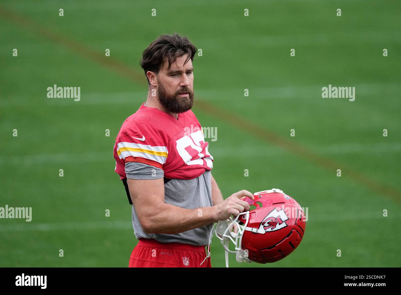 Kansas City Chiefs tight end Travis Kelce (87) looks on during an NFL ...