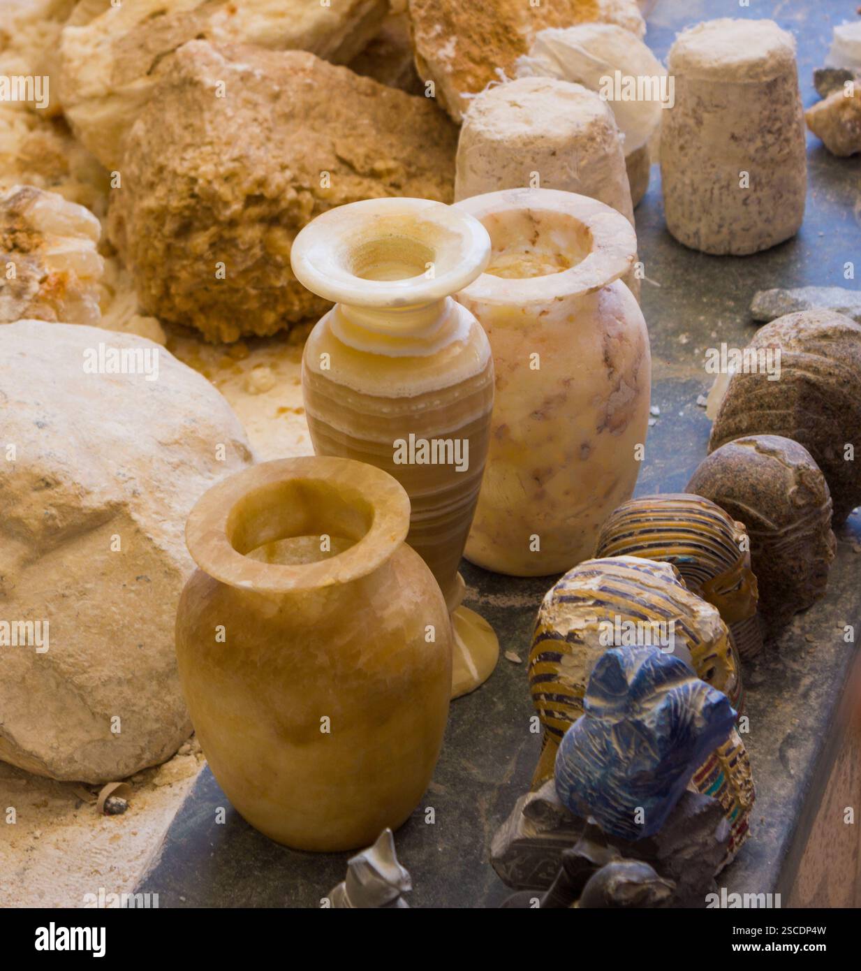 hand processing of stone craftsmen Arab of Egypt Stock Photo - Alamy
