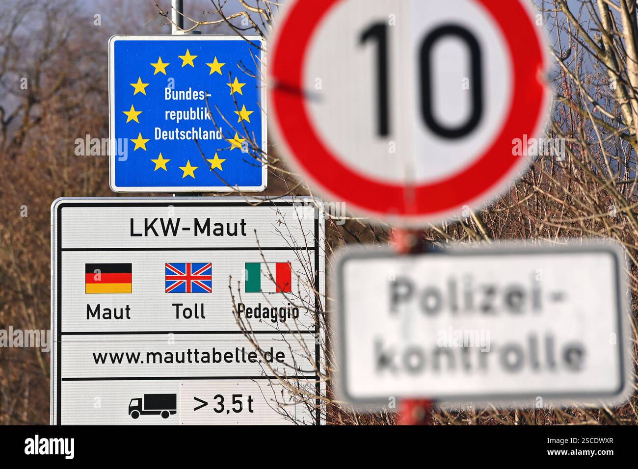 Grenzschild Bundesrepublik Deutschland, Schild Polizeikontrolle und ...