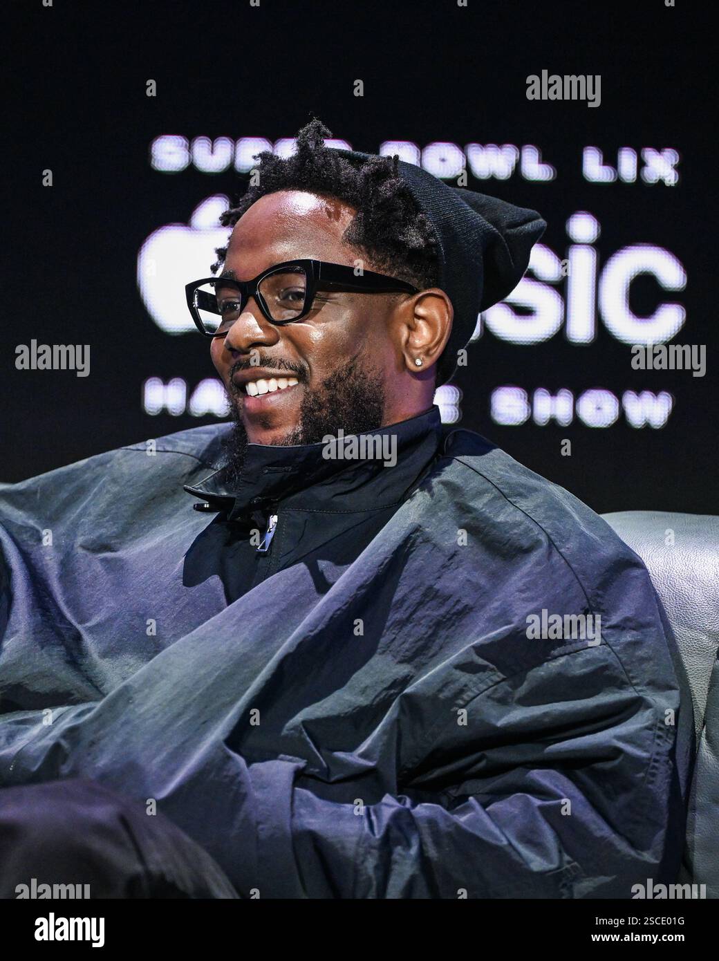 Super bowl 2025 show hi-res stock photography and images - Alamy