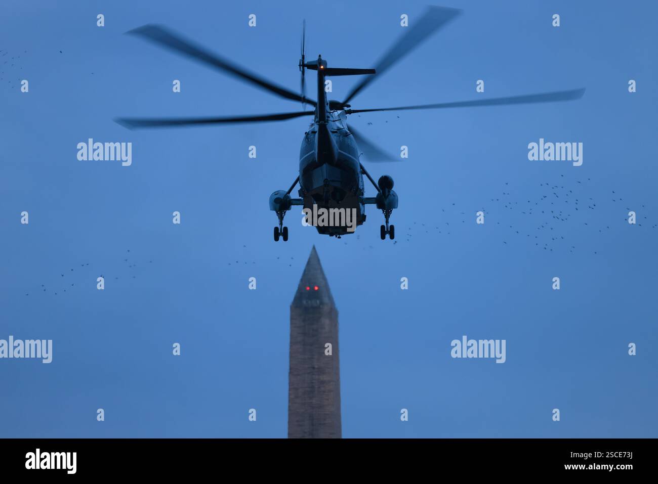 Trump air force one palm beach 2025 hi-res stock photography and images ...