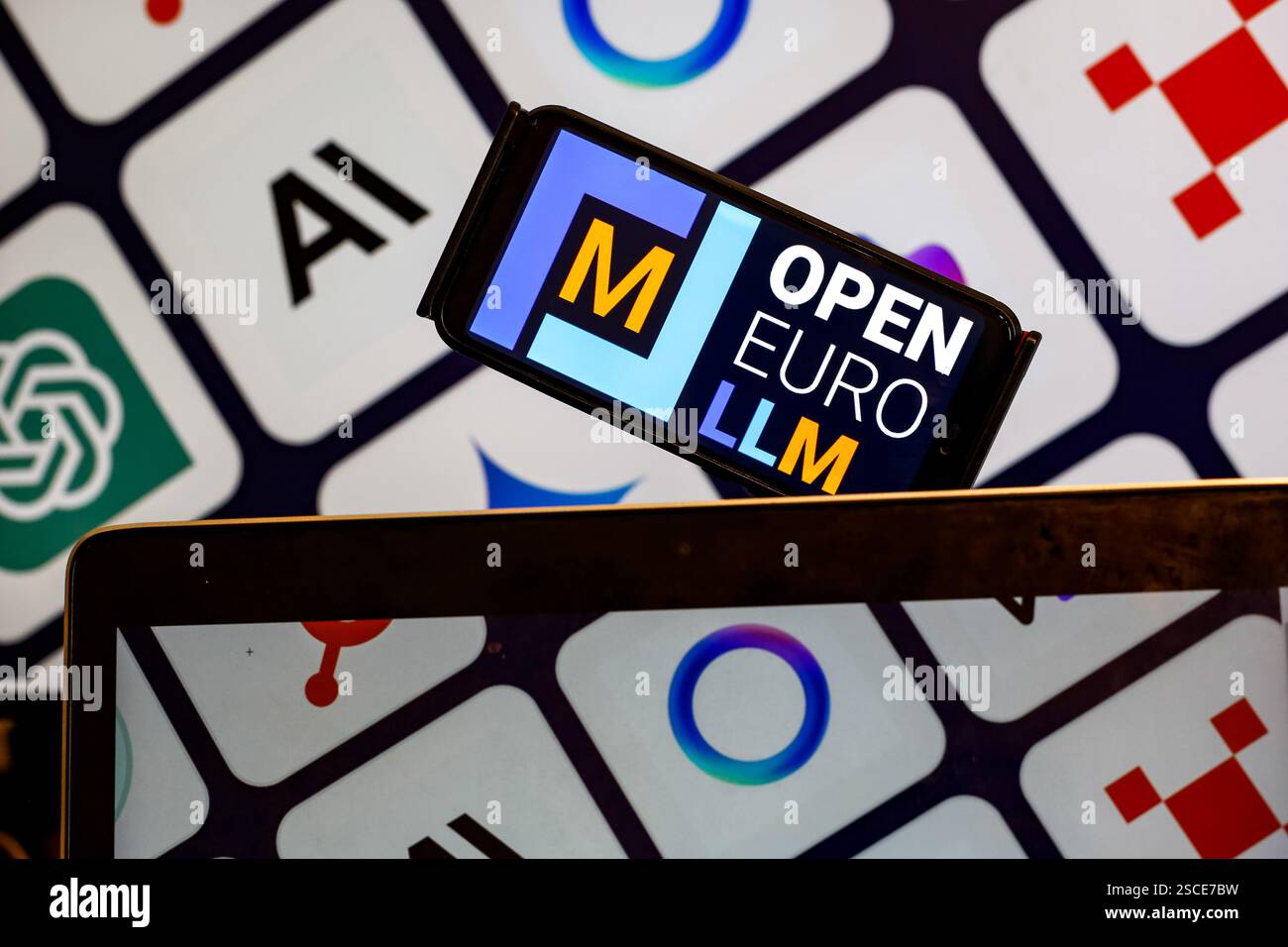 Llm logos hi-res stock photography and images - Alamy