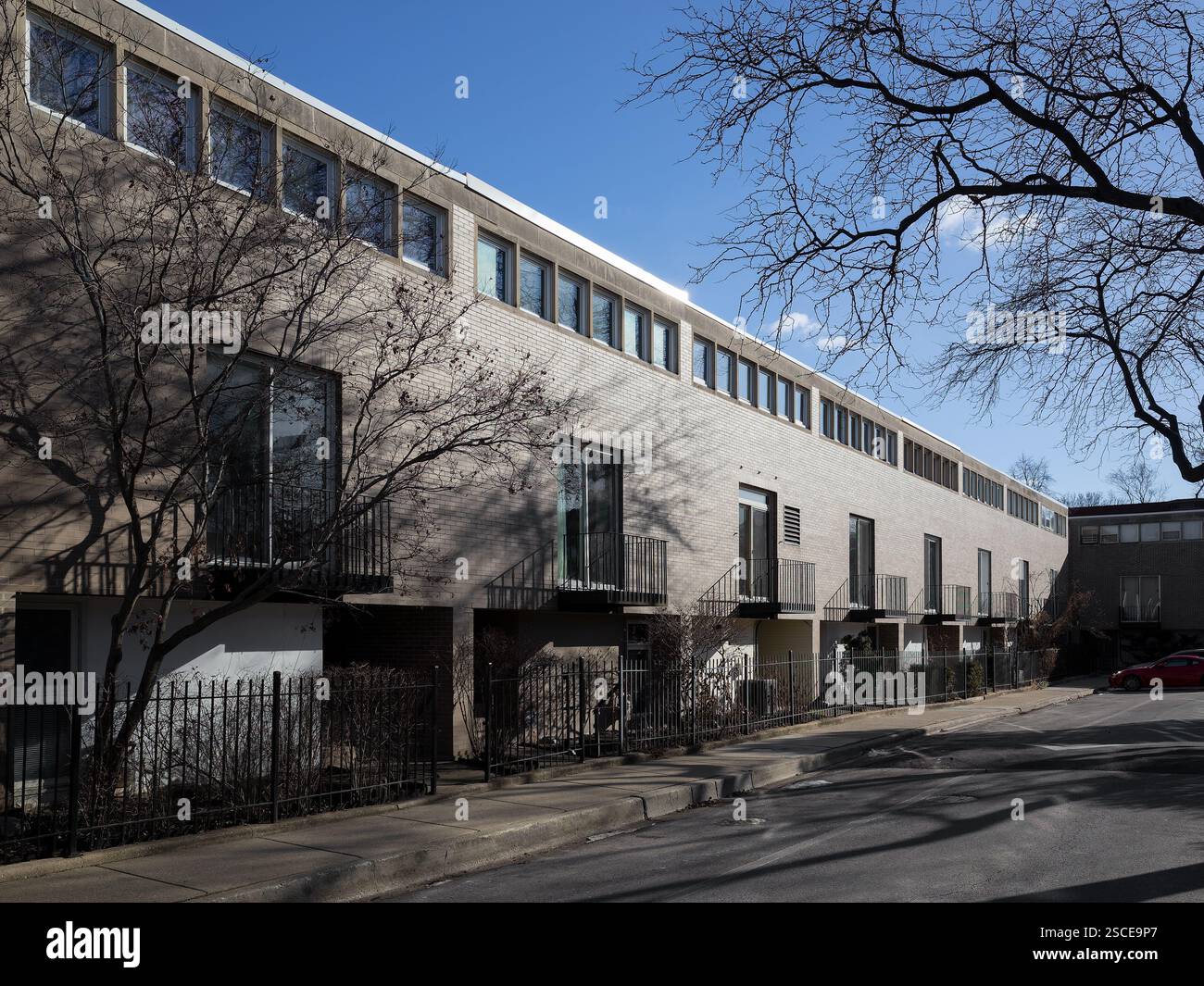 Hyde Park Townhouses, Location: Chicago IL, Architects: Harry Weese & I ...
