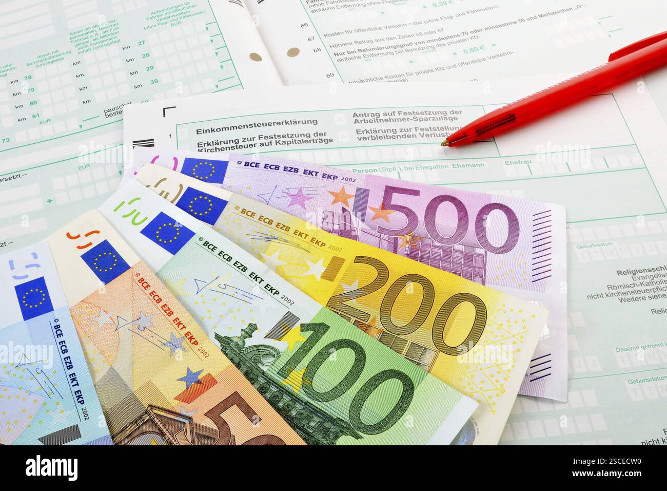 Various EURO banknotes, banknotes, compartments, income tax return ...