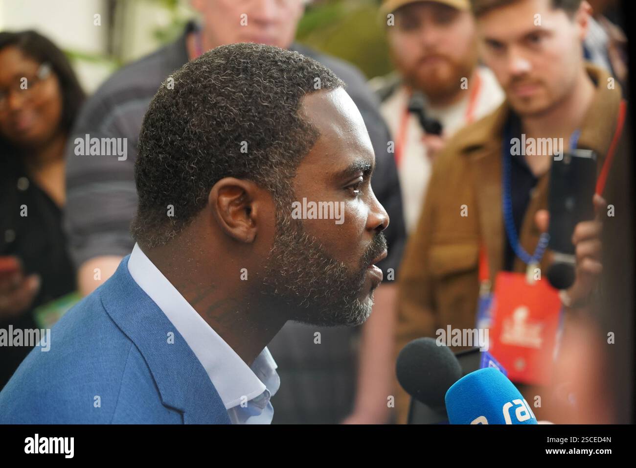 Michael vick football hi-res stock photography and images - Alamy