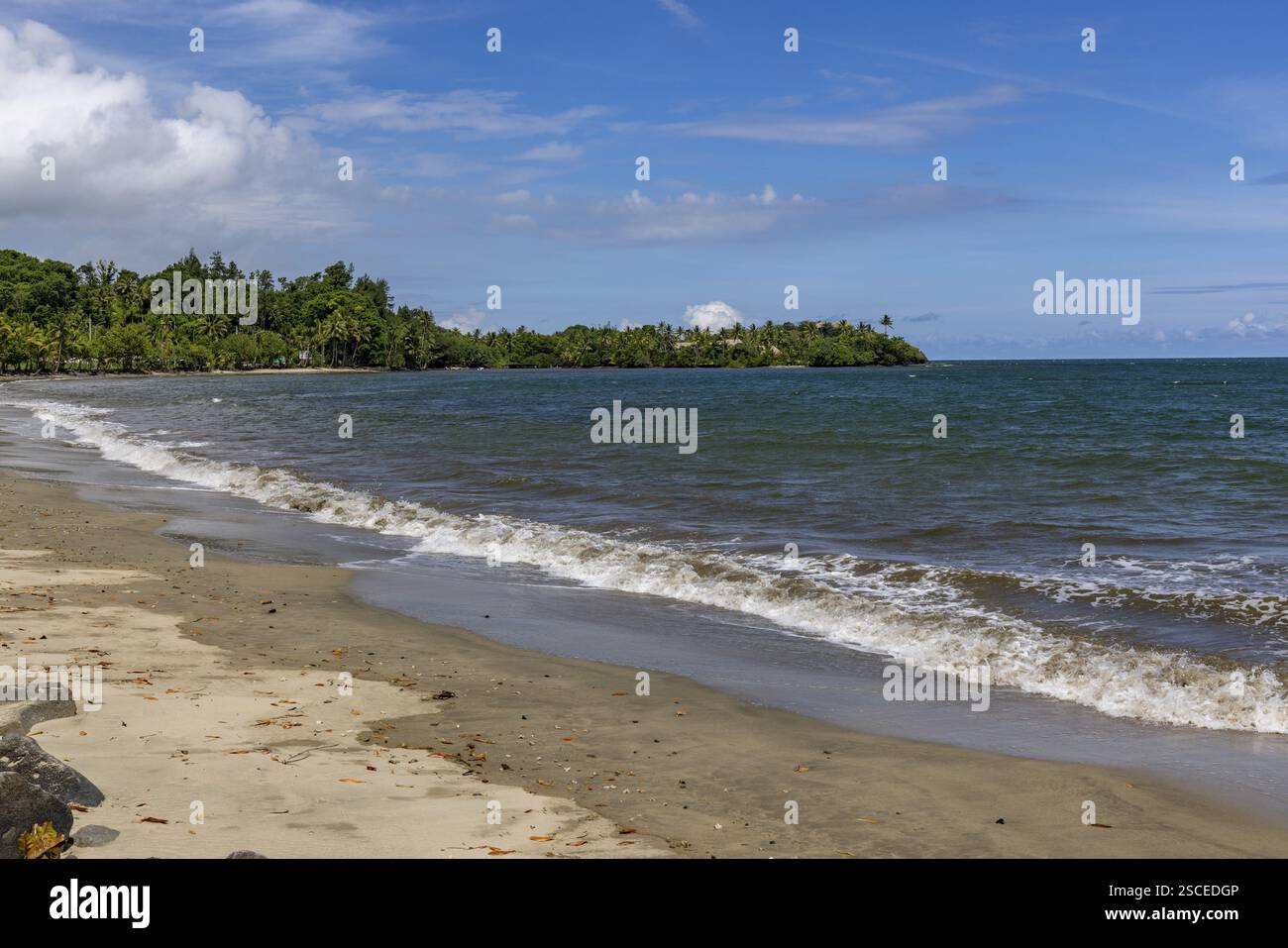 Pacific Harbor sandy beaches on Queens Road, Pacific Harbor Village ...