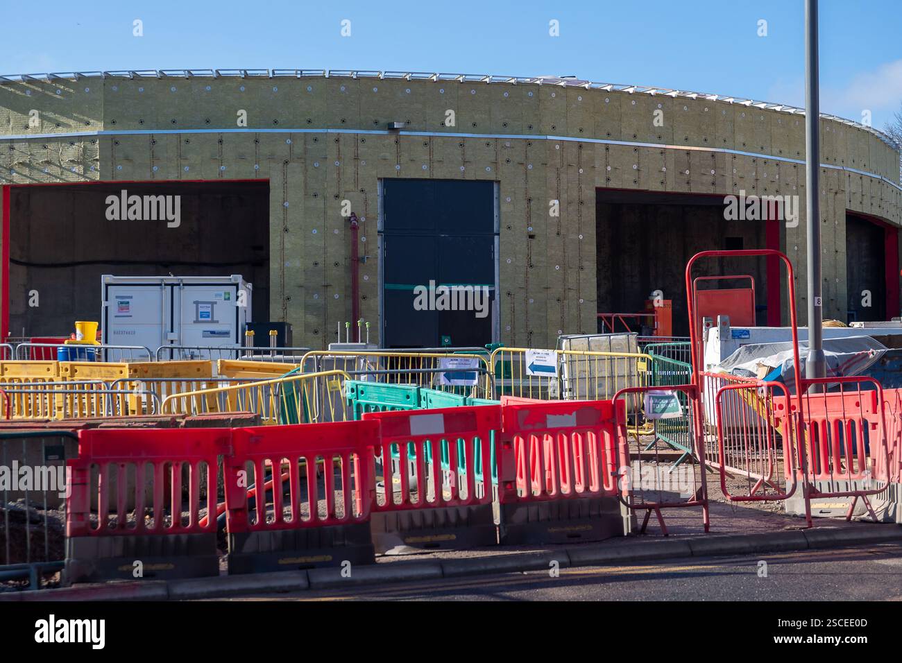 Amersham, UK. 6th February, 2024. Construction of the 38 metre deep HS2 High Speed Rail 2 ...