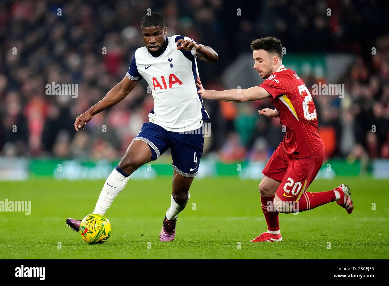 Diogo jota liverpool tottenham hi-res stock photography and images - Alamy