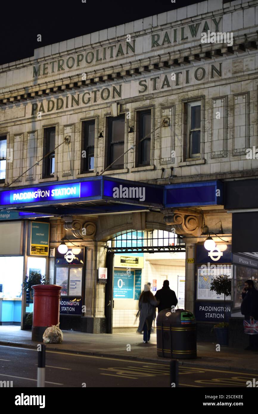 The entrance to the Metropolitan Railway at Paddington Station, London ...