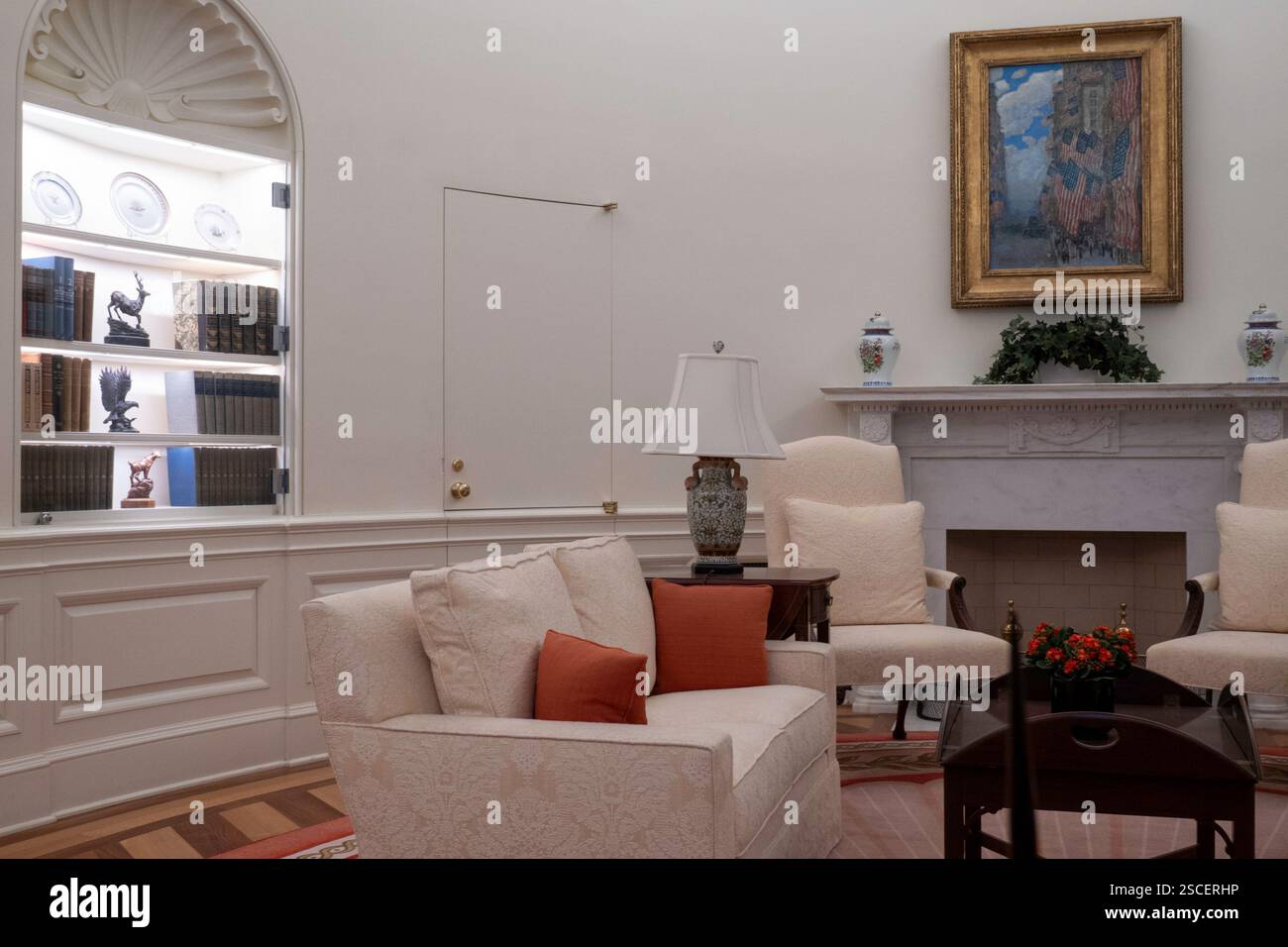 Replica of the Presidents' Oval Office at The New York Historical ...