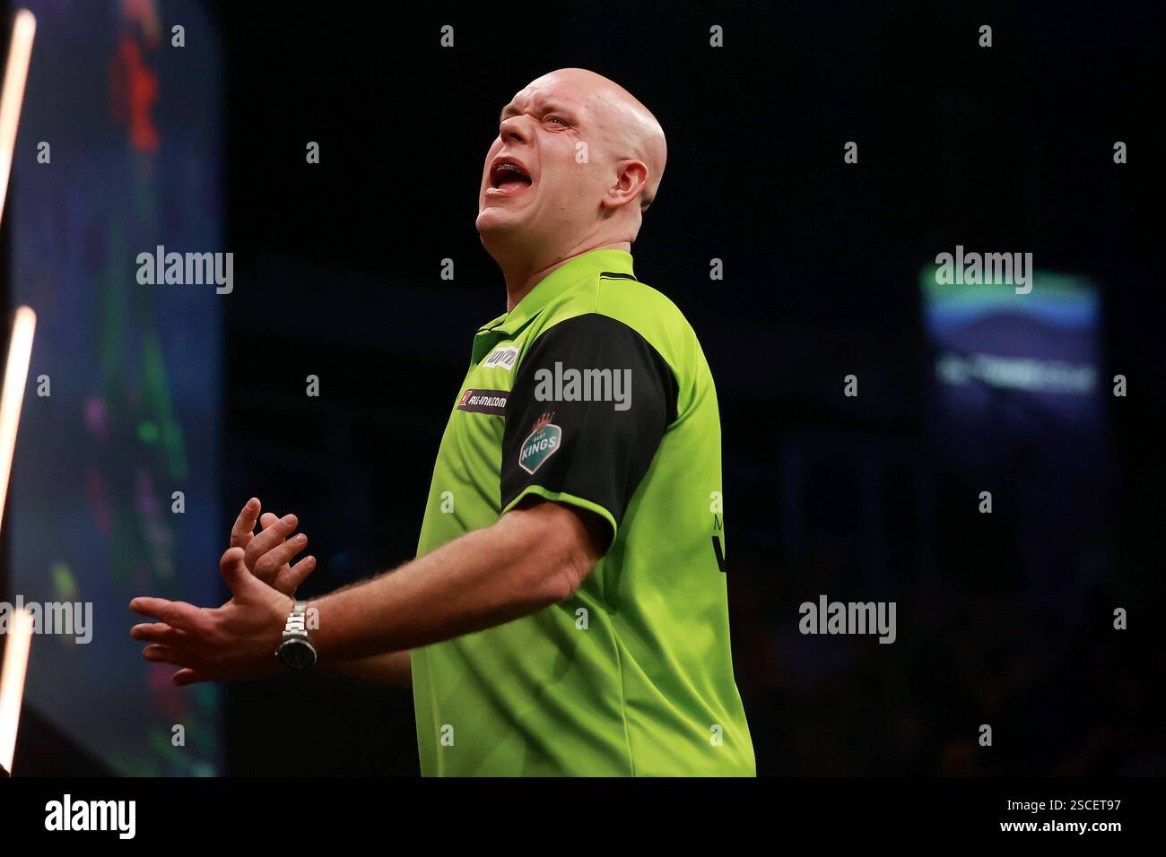Michael van Gerwen reacts during his match against Luke Humphries on ...