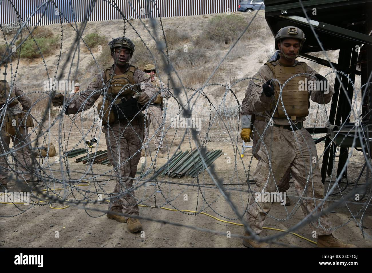 Tijuana, Mexico. 06th Feb, 2025. Members of the US Marine Corps install ...