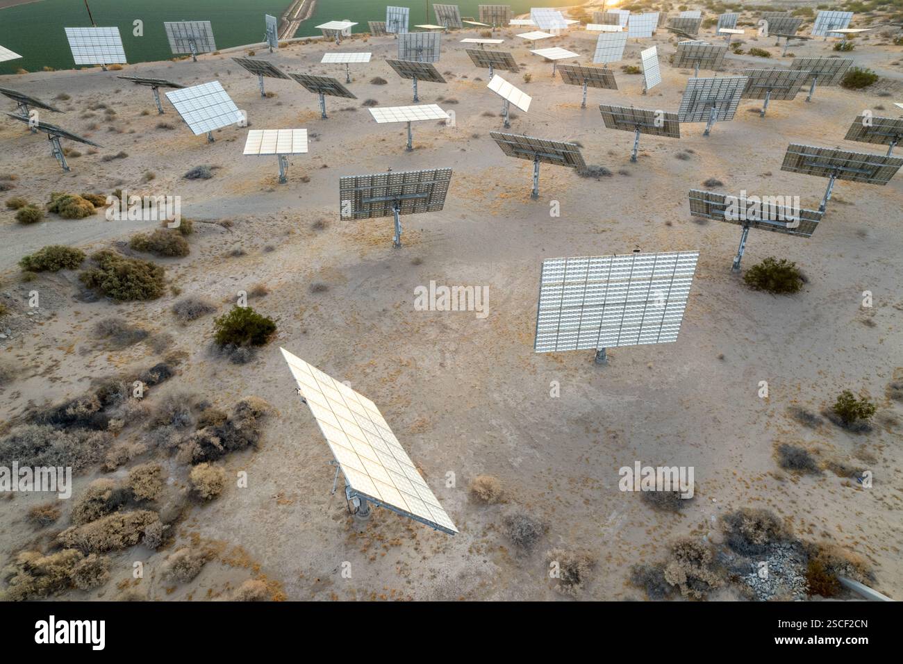 Solar industry collapse hi-res stock photography and images - Alamy