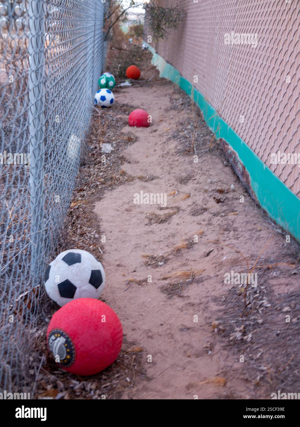 Netball behind fence hi-res stock photography and images - Alamy