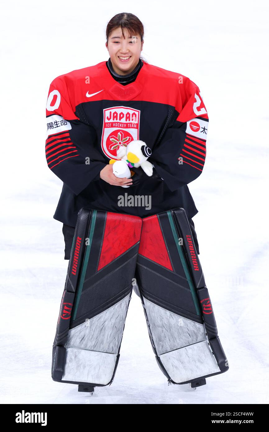 Hokkaido, Japan. 6th Feb, 2025. Miyuu Masuhara (JPN) Ice Hockey : Women ...
