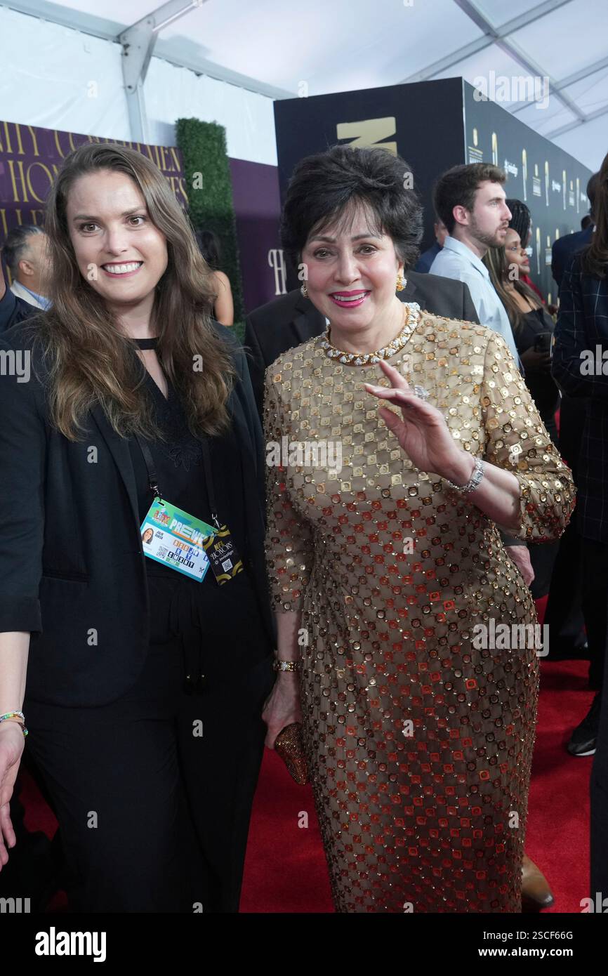 New Orleans Saints principal owner Gayle Benson walks the red carpet ...