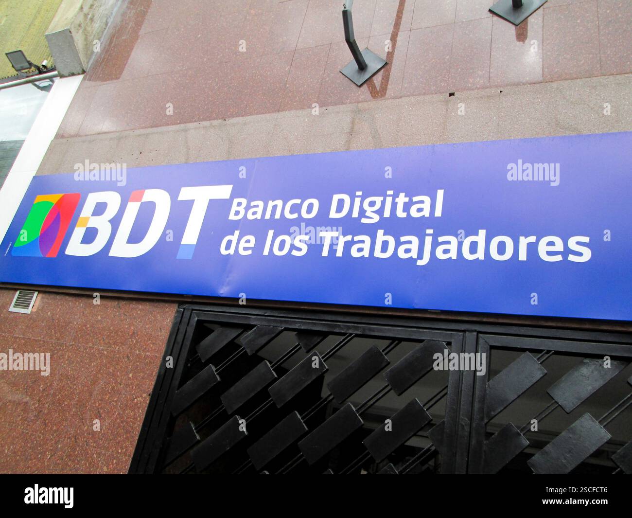 Trabajadores venezuela hi-res stock photography and images - Alamy