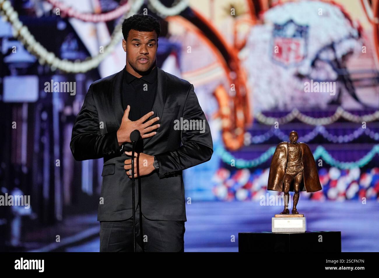 Jacksonville Jaguars' Arik Armstead, wins the Walter Payton Man of the ...