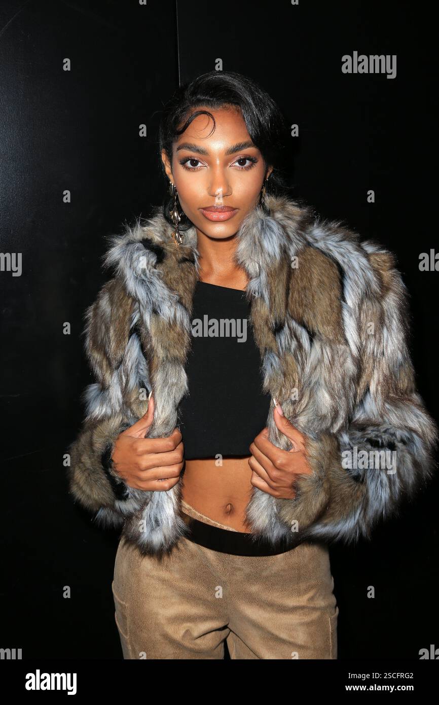 Dallas, TX, USA. 2nd Oct 2024. Models backstage at the Dallas Fashion ...