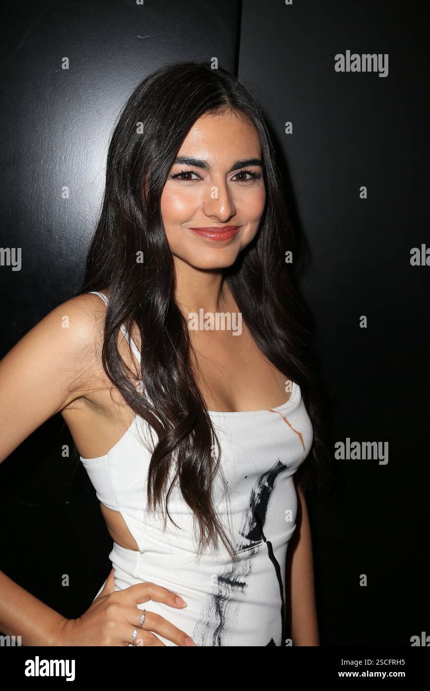 Dallas, TX, USA. 2nd Oct 2024. Models backstage at the Dallas Fashion ...